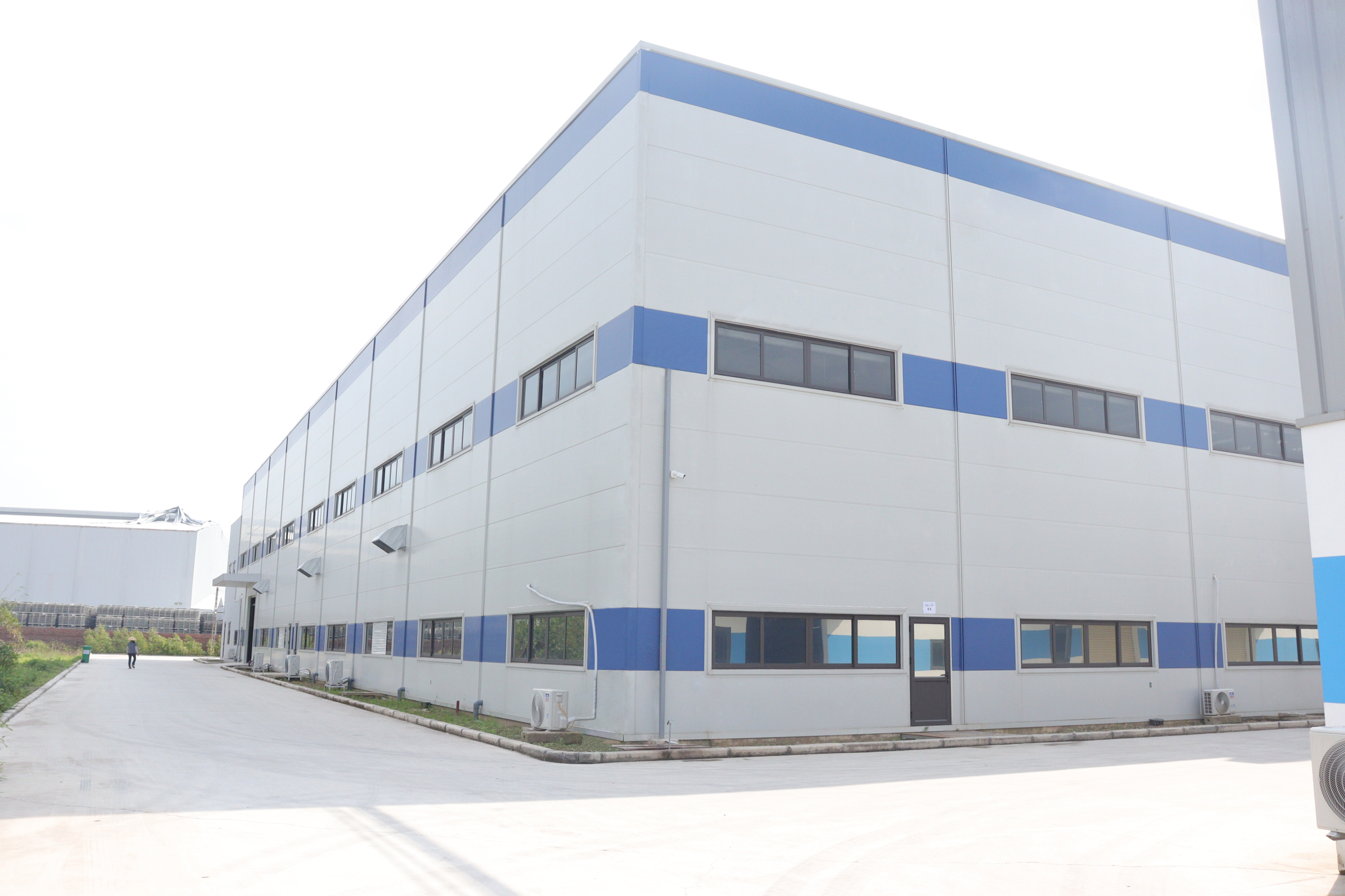 Factory Tour - NIE
